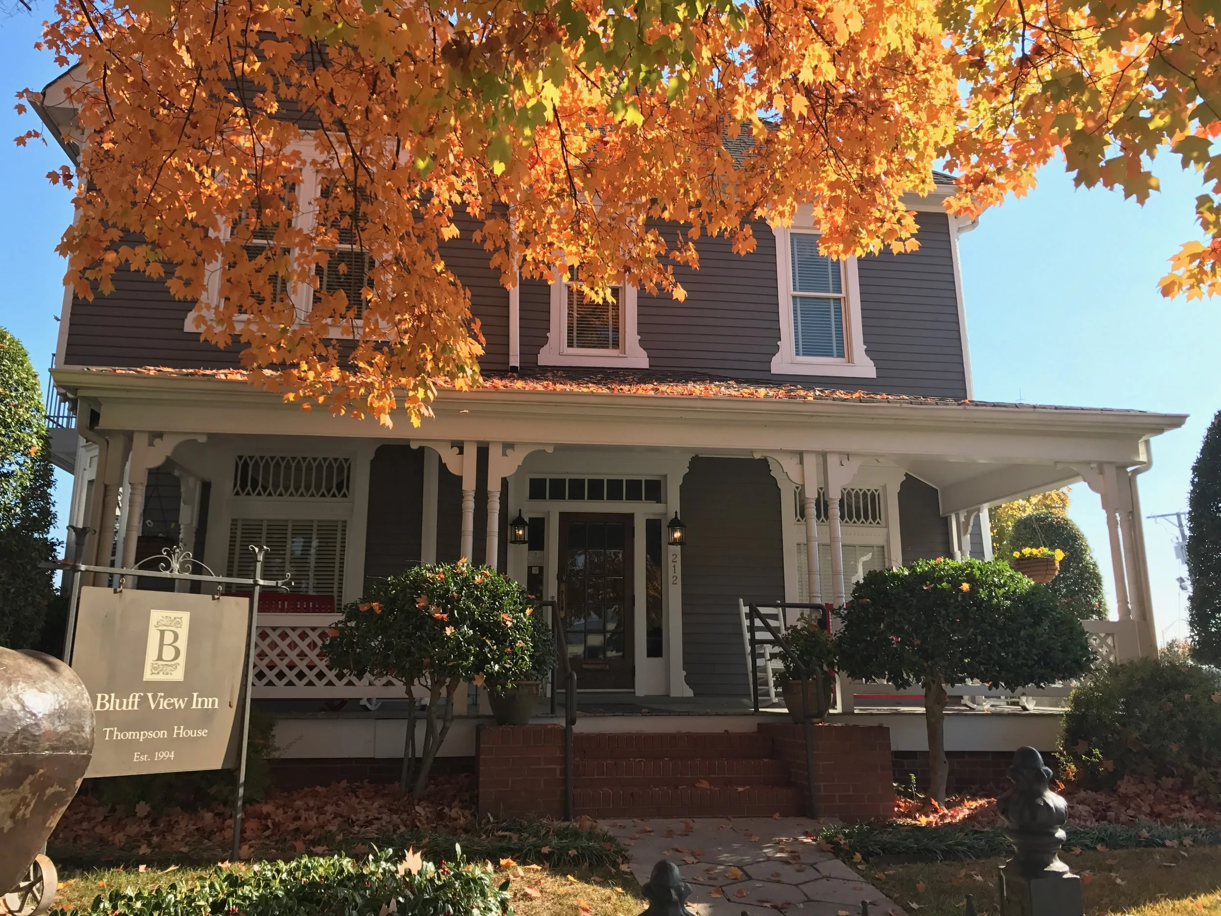 Downtown Chattanooga Bed & Breakfast — Bluff View Art District