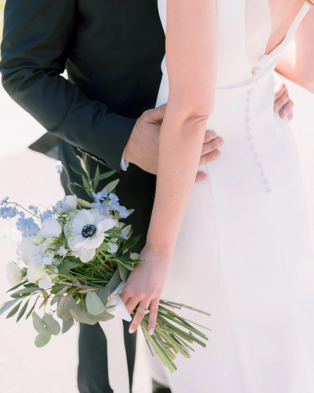 white & blue wedding @ 74 wythe — hanato floral design