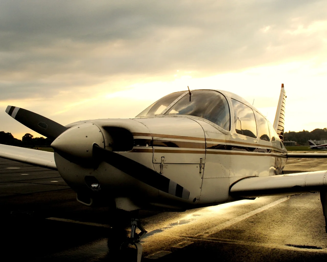 Line Services — Robinson Aviation