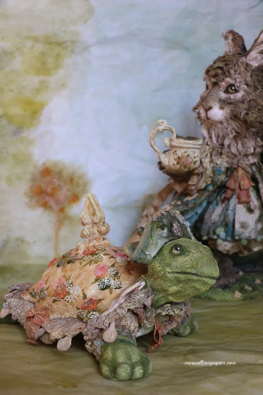 The Tortoise -The Hare and the Tortoise- La Fontaine — Merveilles en Papier