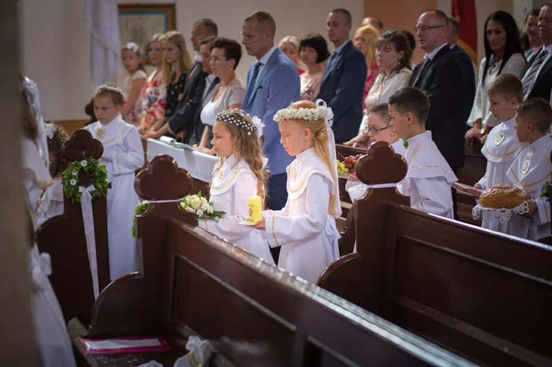 Komunia Św Legnica Wrocław Fotograf reportarz — PRZEMEK KOWALCZYK