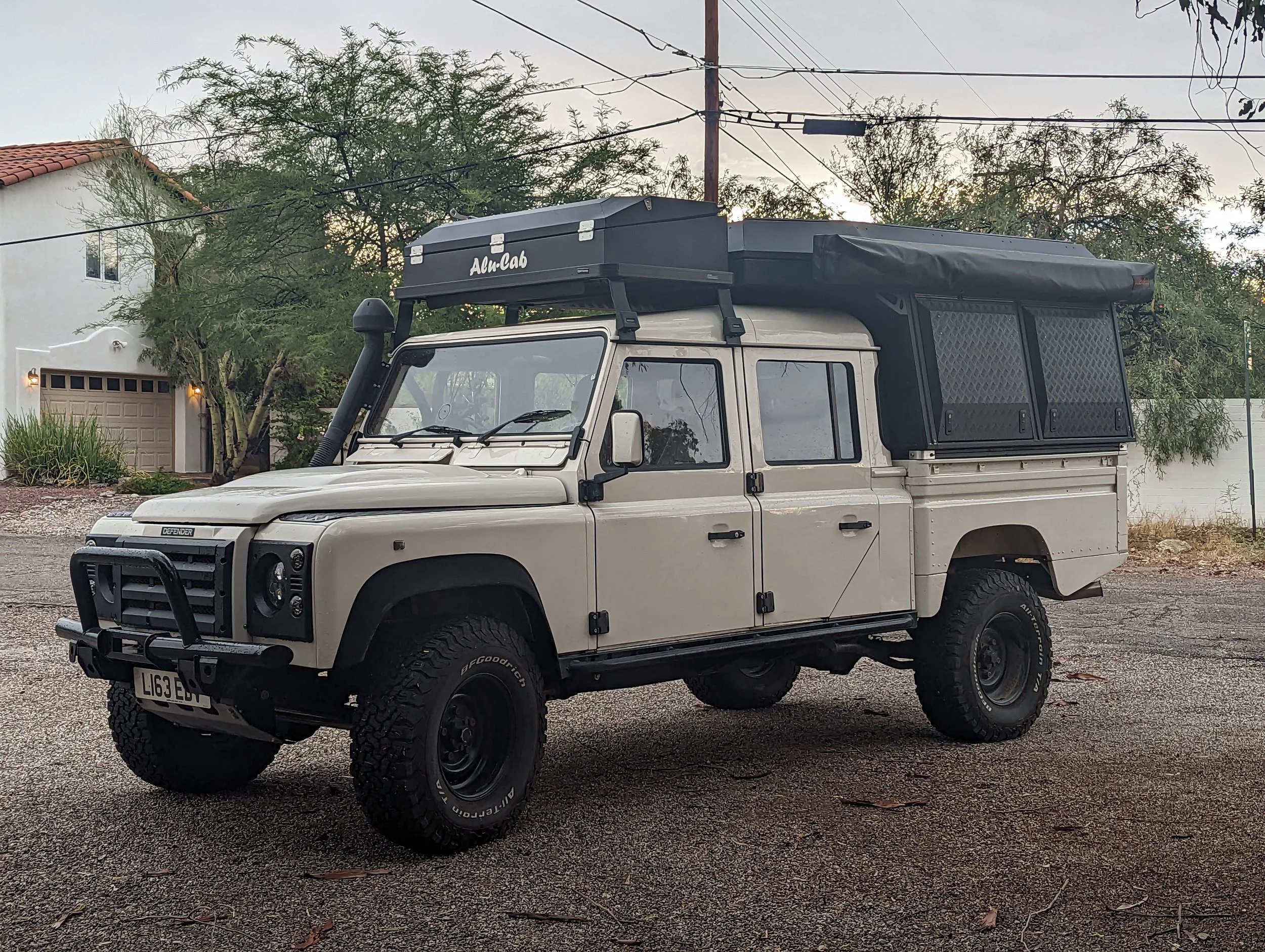 Land Rover Defender 130 Camper
