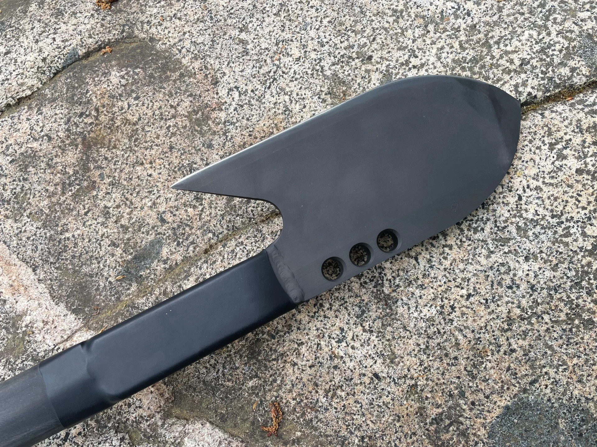 PAXE (M) - Axe, Shovel, ice-chisel, log handler, pan and reverse grip ...