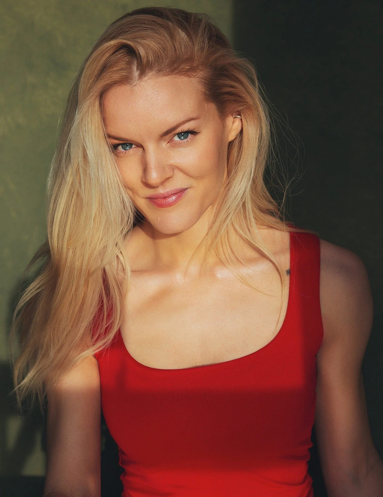 Actors — Grantham Hazeldine