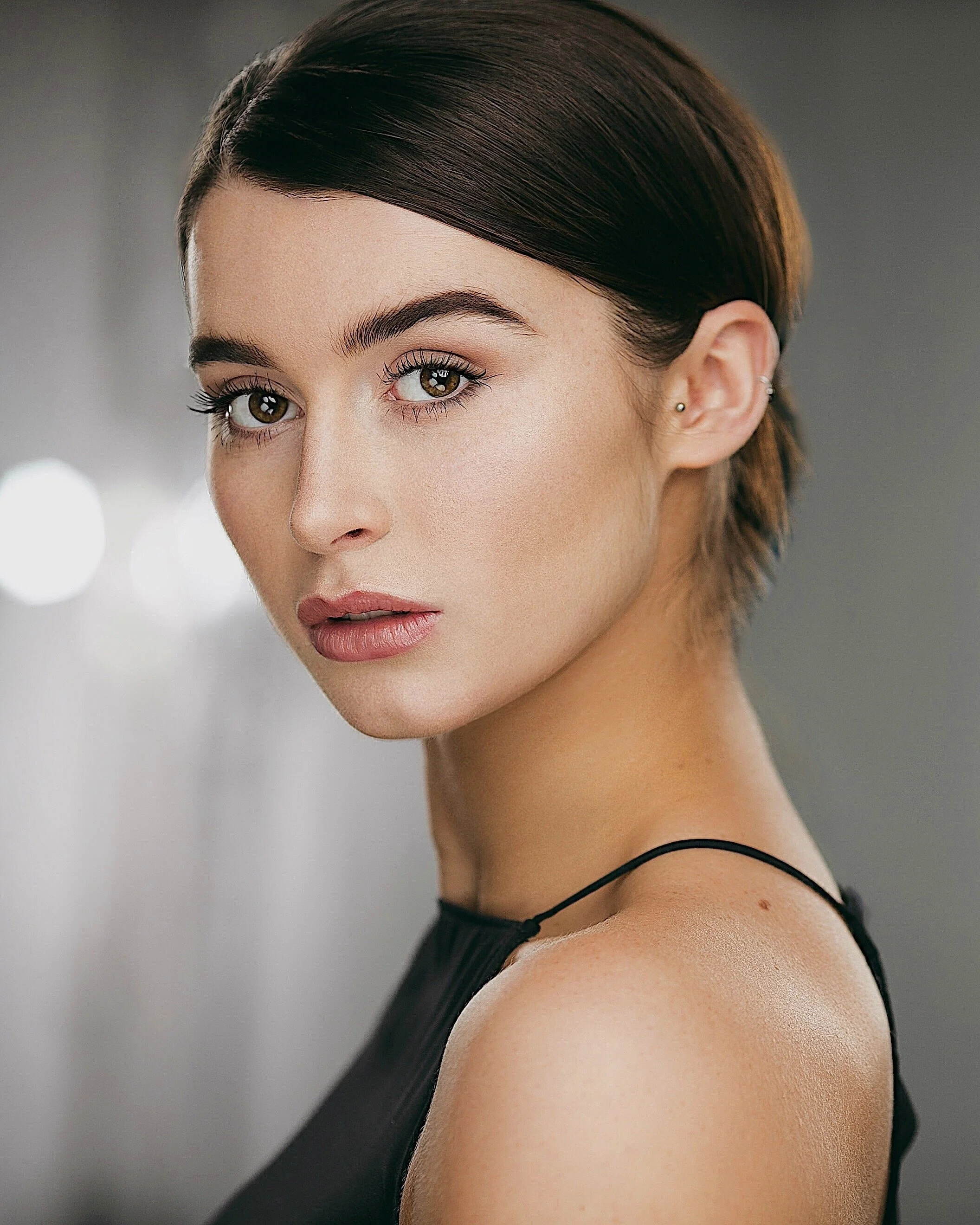 Actors — Grantham Hazeldine