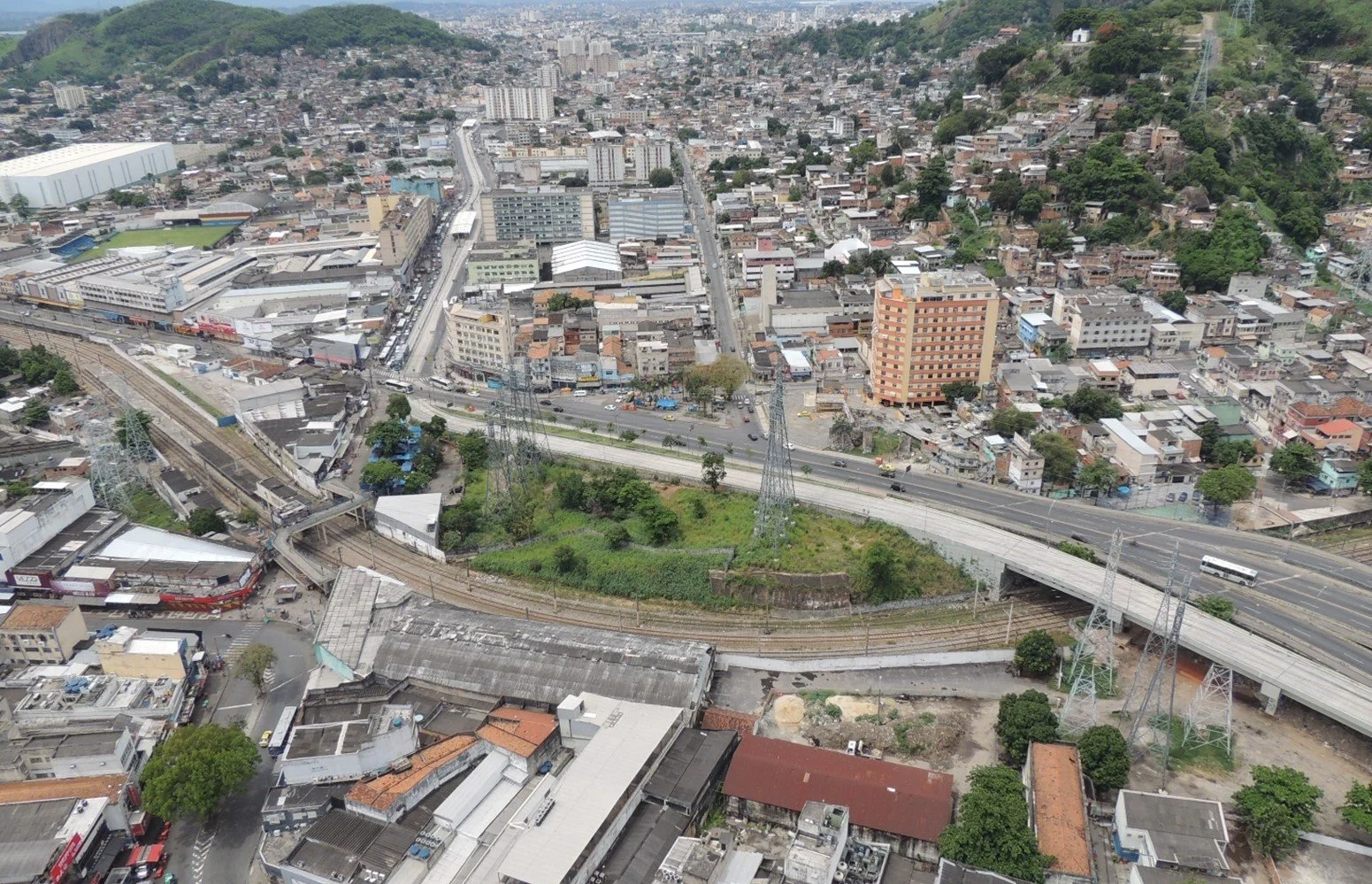 Spatial inequalities: understanding the suburbs of Rio de Janeiro