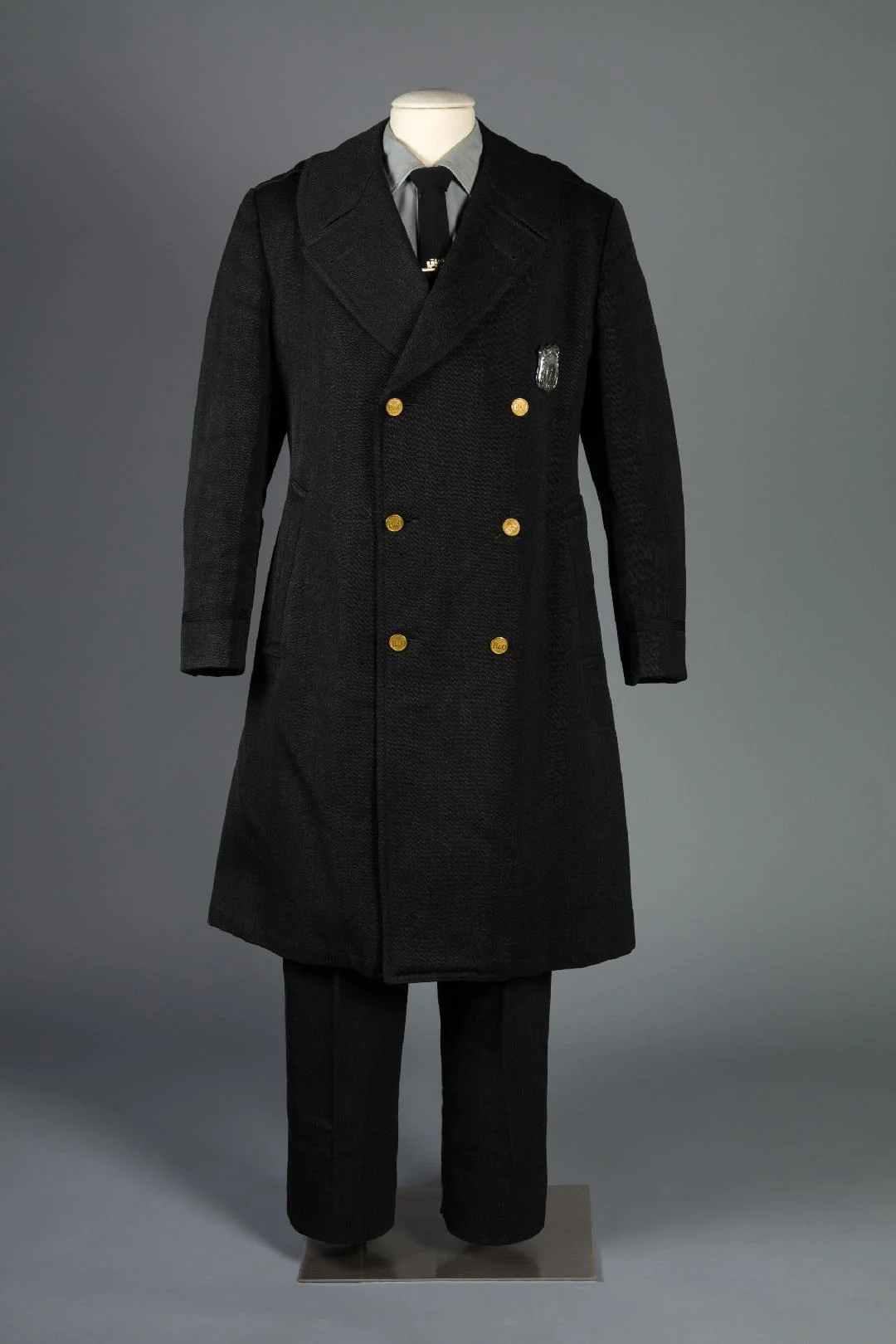 John L. Heavner's B & O Railroad police uniform preserved at the ...