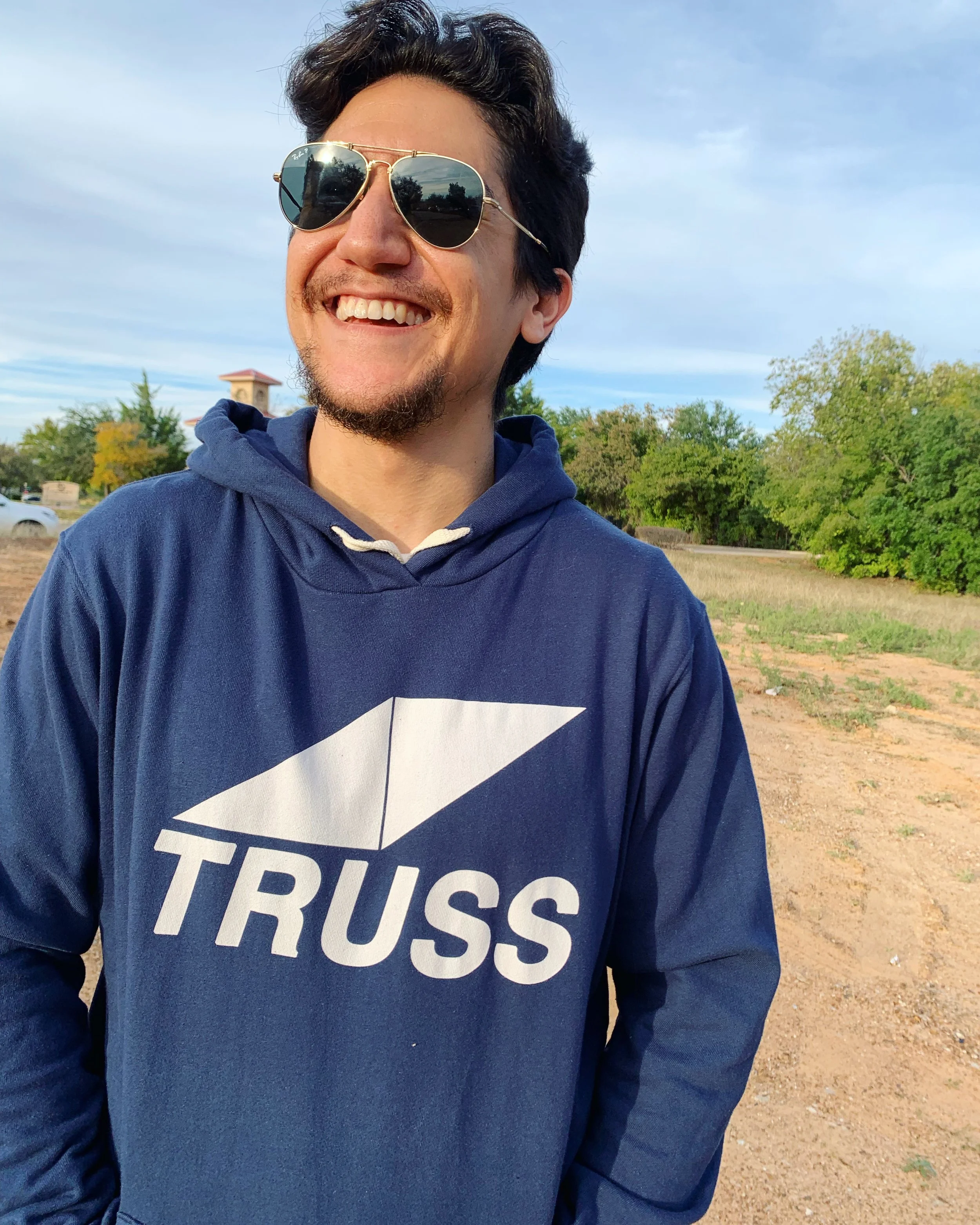 Goods⠀⠀ — t r u s s | | || drinks that support