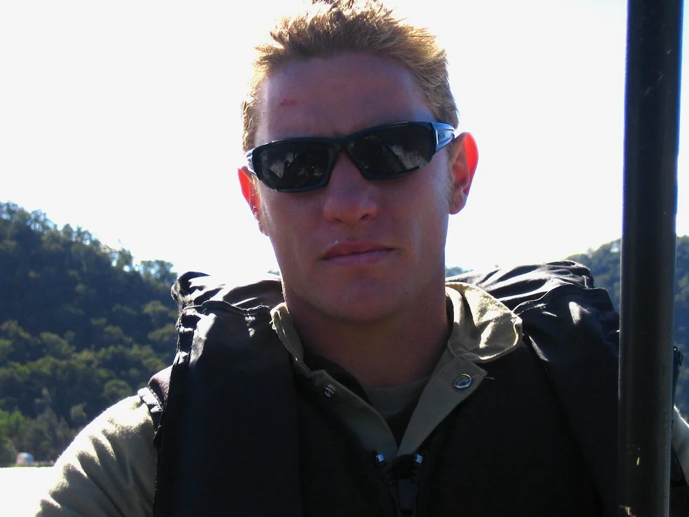 #105 Damien Thomlinson — Life on the Line Podcast