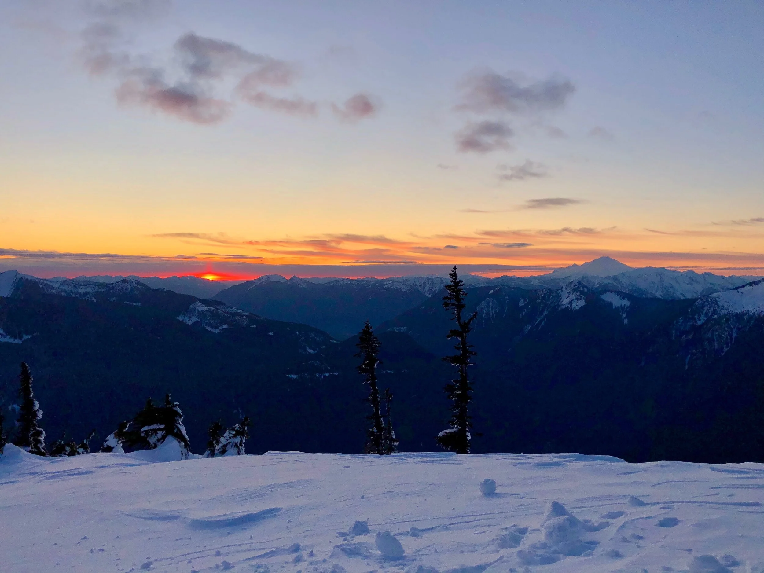 Hidden Lake Peaks Overnight Ski — Trip Report — Jeff Hebert
