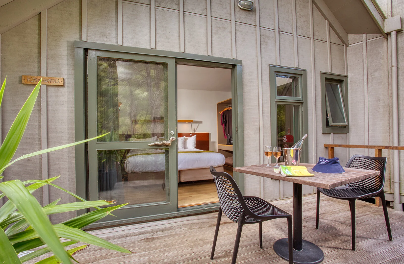 Abel Tasman National Park Accommodation | Awaroa Lodge