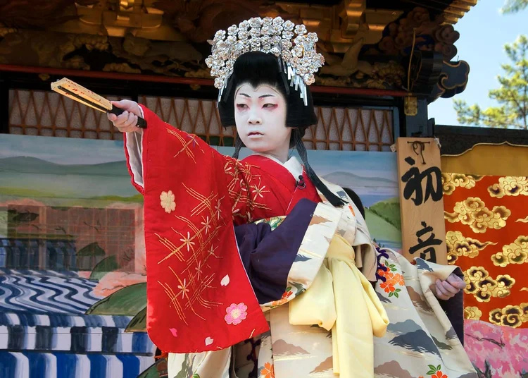 What is Kabuki? 8 Things to Know About Kabuki Theater