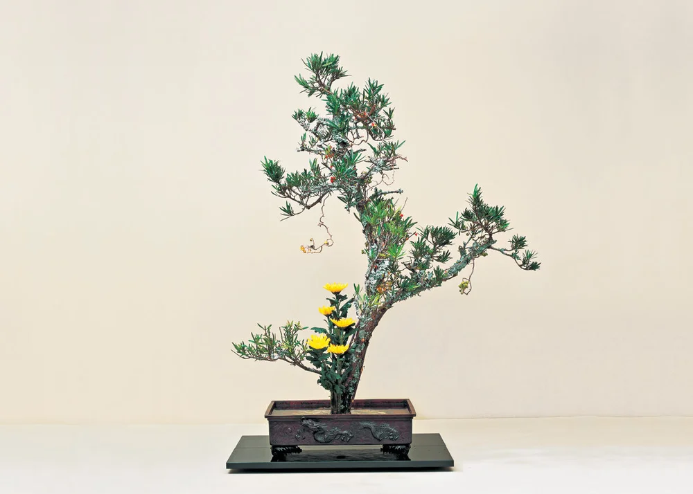Ikebana: All You Need to Know About Japanese Flower Art