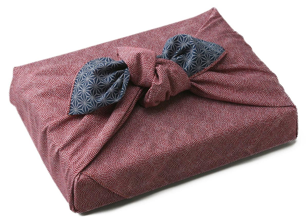 What are Omiyage? 6 Things to Know About Japanese Gifts