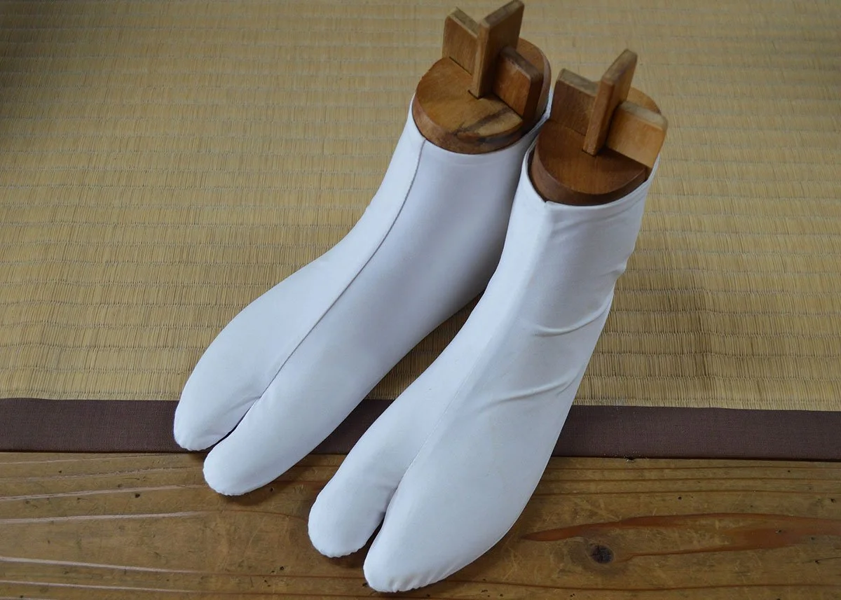 What are Tabi Socks? 7 Things You Should Know