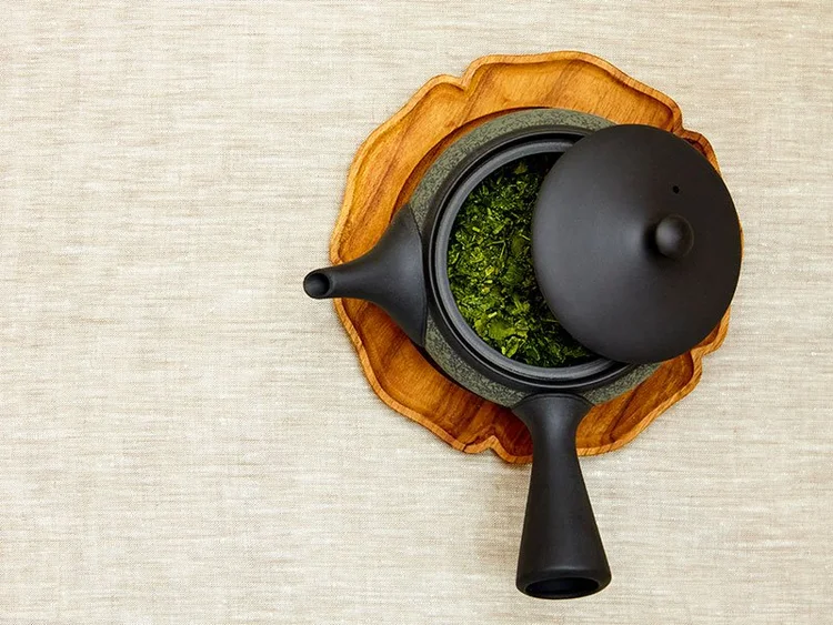 What is Japanese Tea and How to Make It Properly