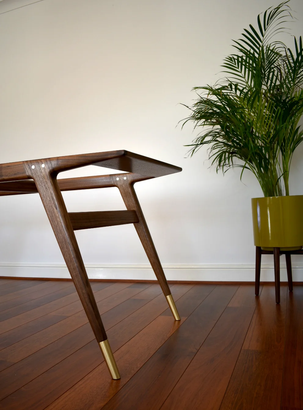 Ariel dining table — LAURENT PEACOCK