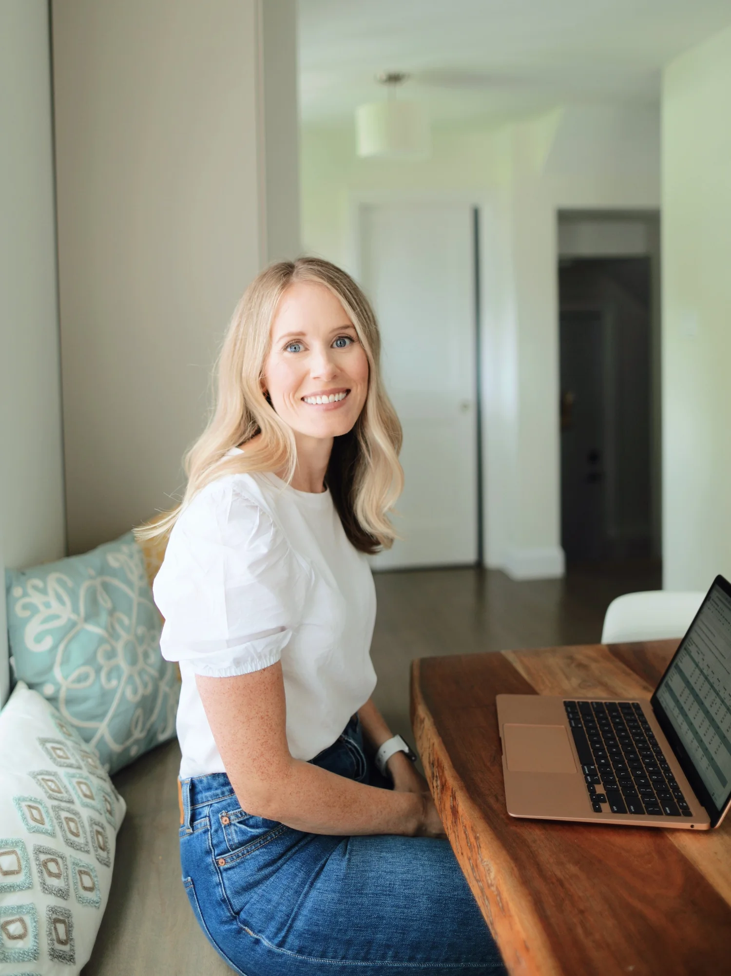 Lindsay Lewis Sleep Solutions