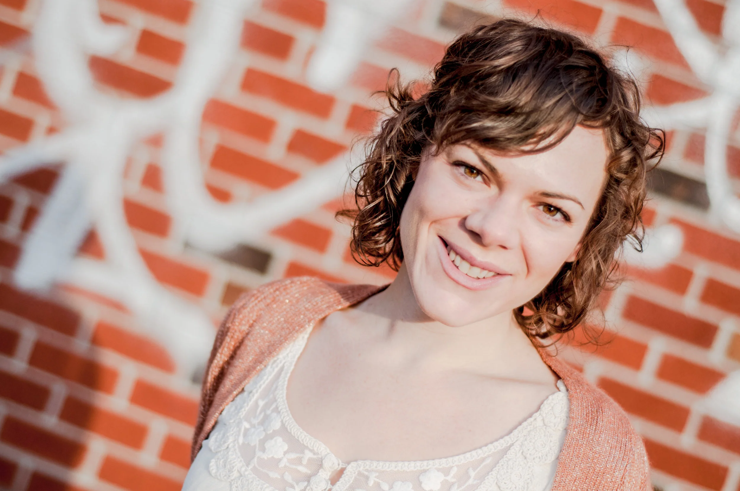 Rachel Bonds — Playing on Air