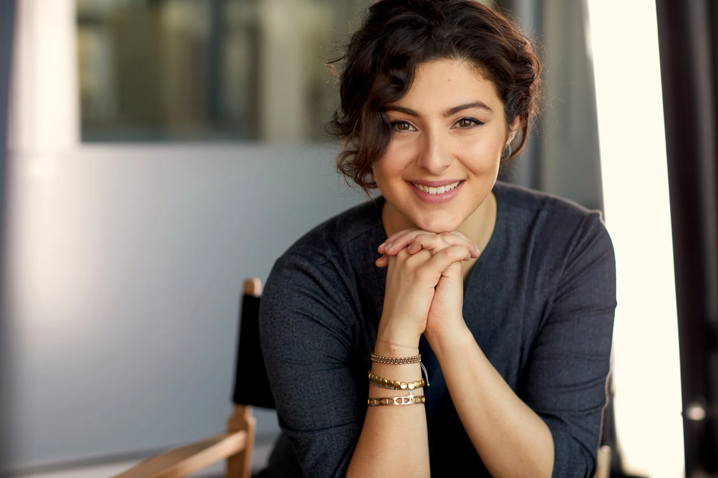 Melis Aker — Playing on Air