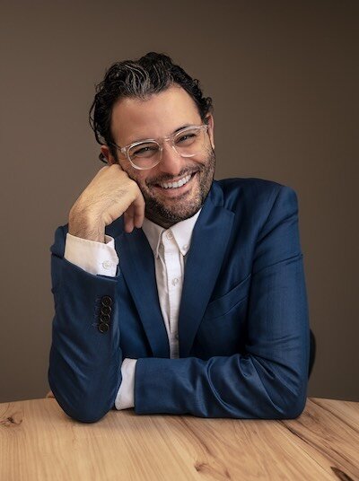 Arian Moayed — Playing on Air