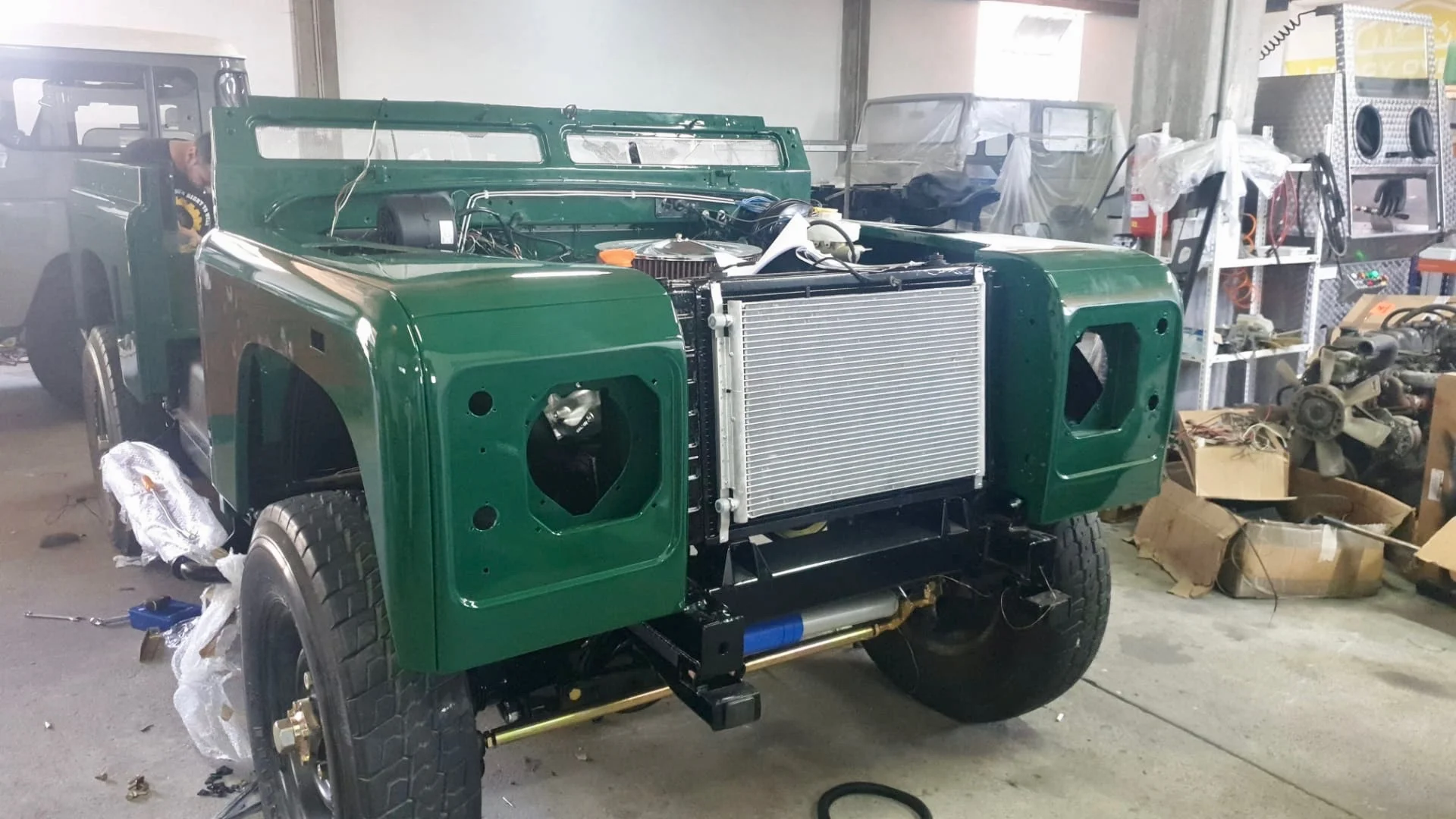 Defender 90 3.5L V8 Town & Country Edition — Legacy Overland