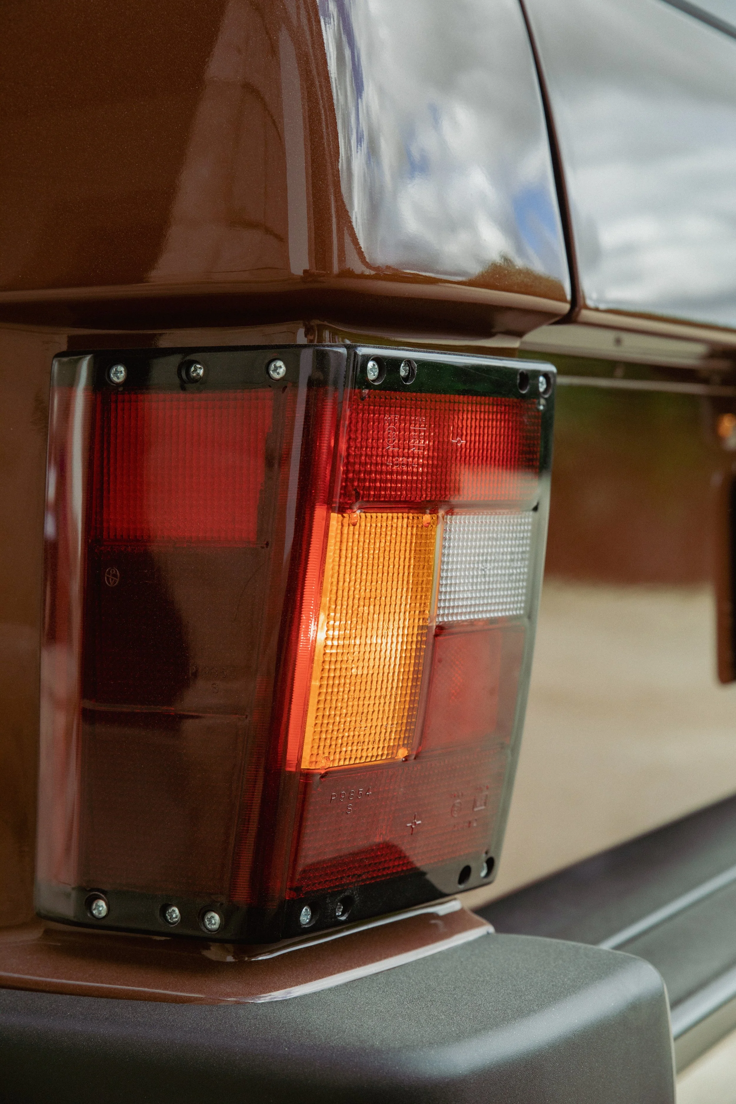 1985 Range Rover Classic (Project Cassis) — Legacy Overland