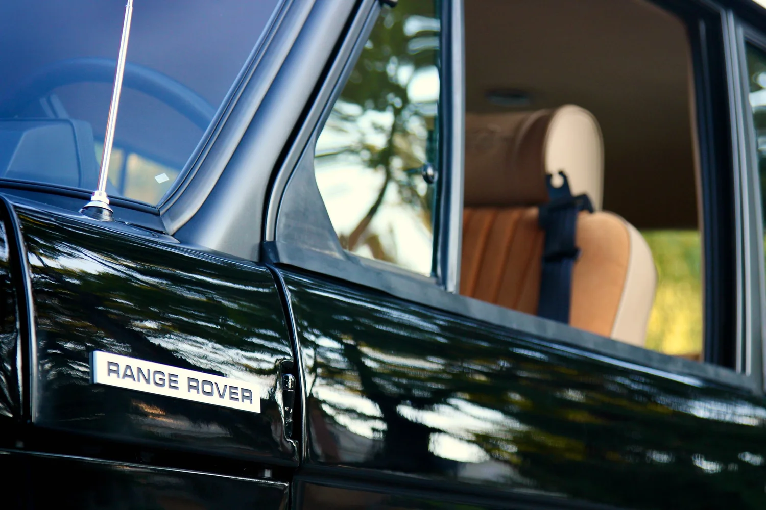 1975 Range Rover Classic (Project Exeter) — Legacy Overland