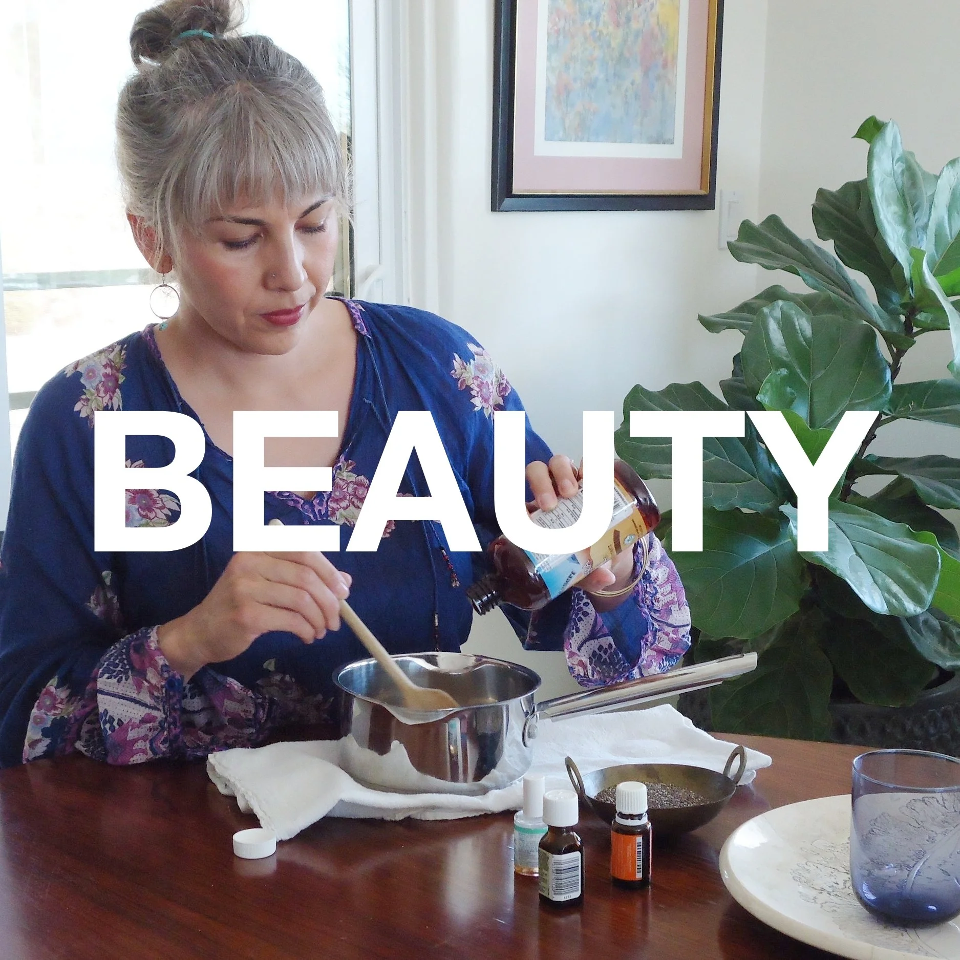 BEAUTY — Kitchen Curandera