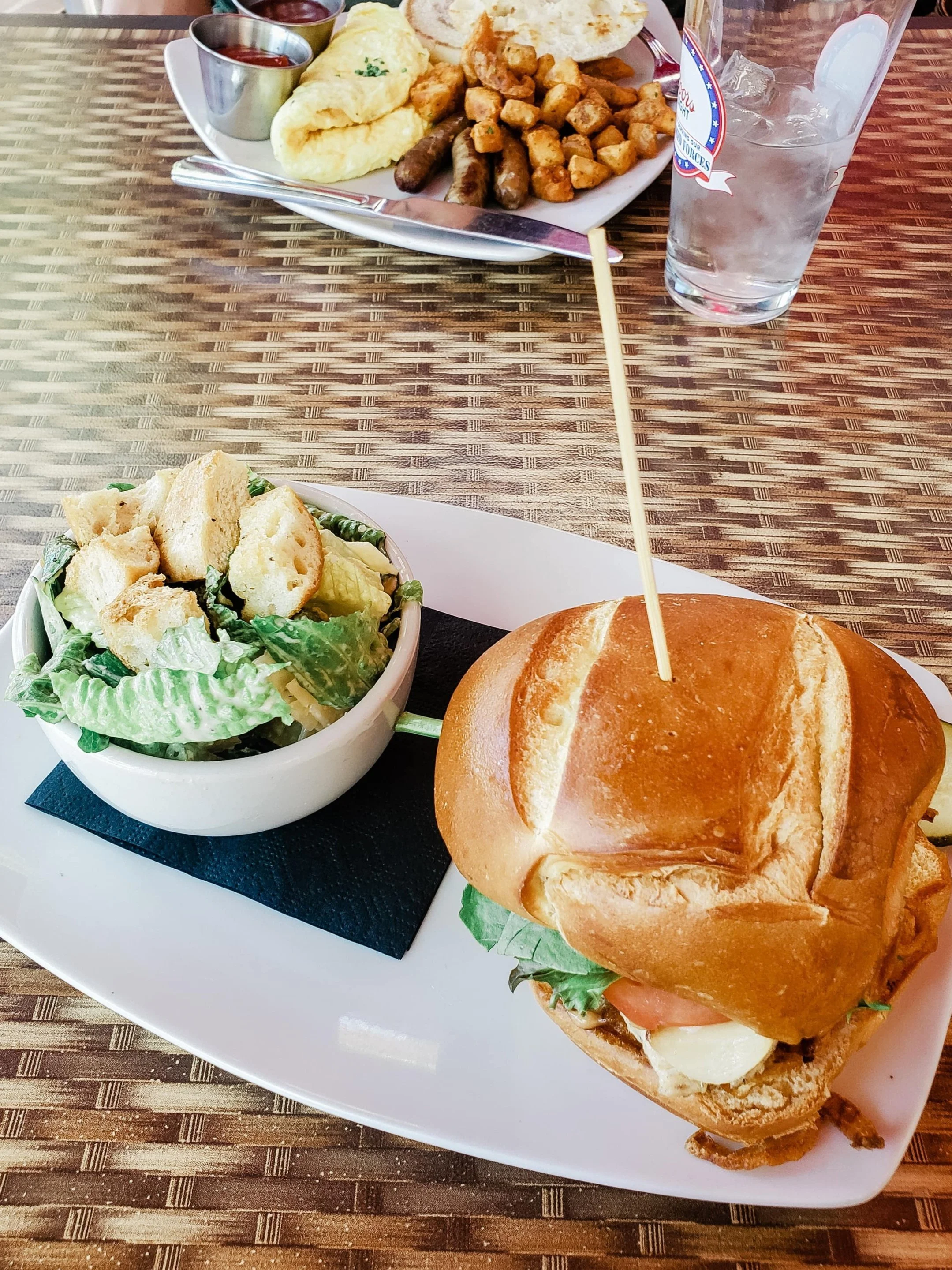 Why Lunch Dates are the Best + Great Places for a Lunch Date in Davis ...