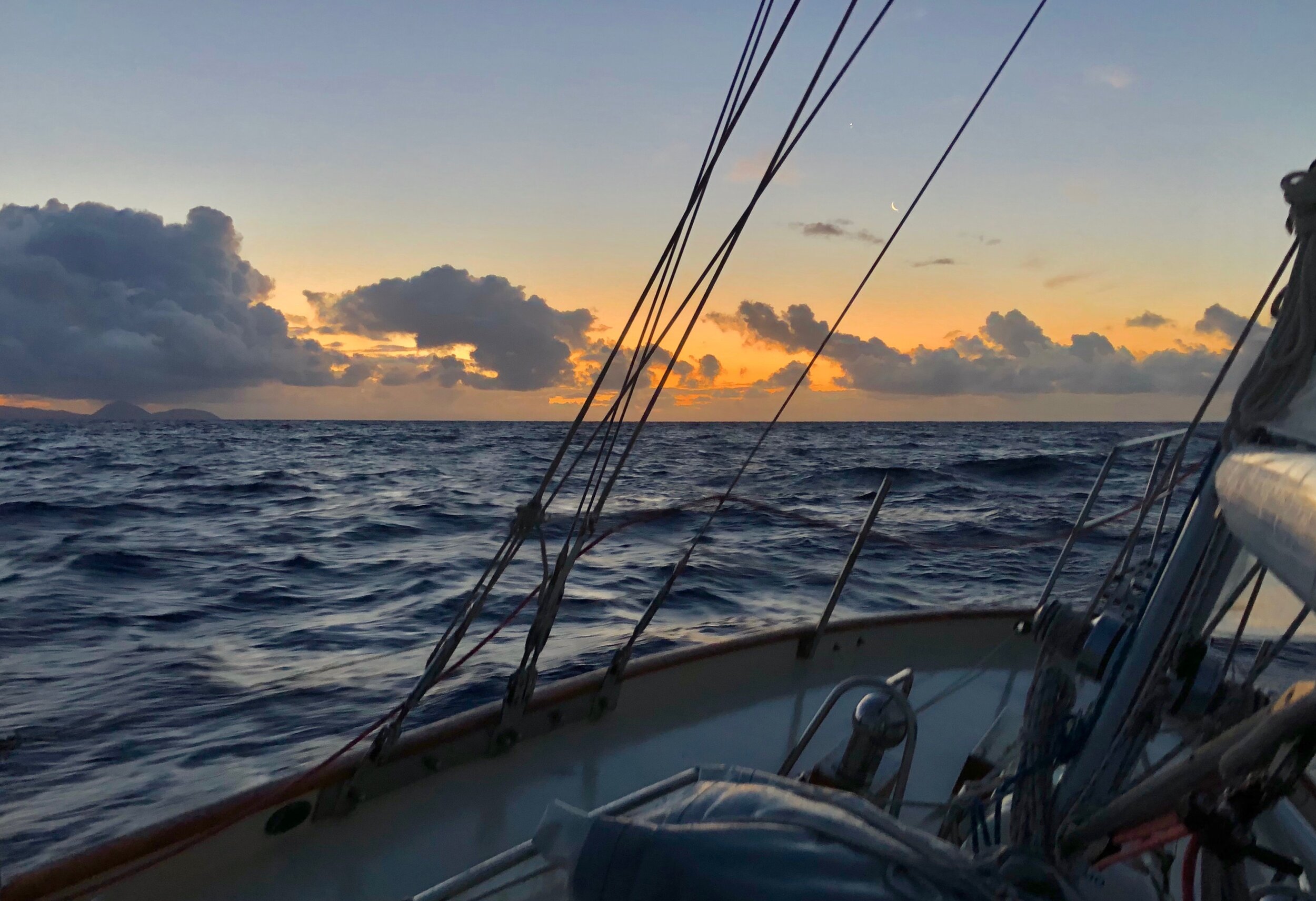 Offshore Sailing — Hawaiian Islands