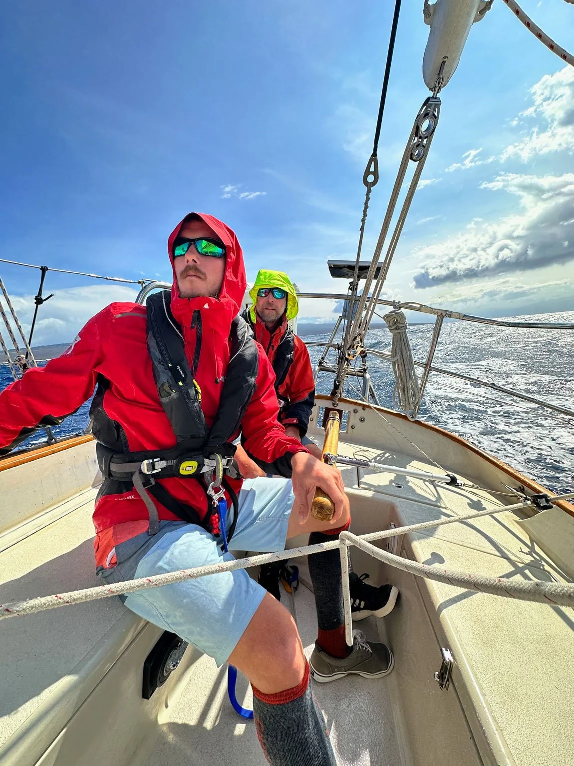 Hawaii Sailing // Hands-On Bluewater Sail-Training