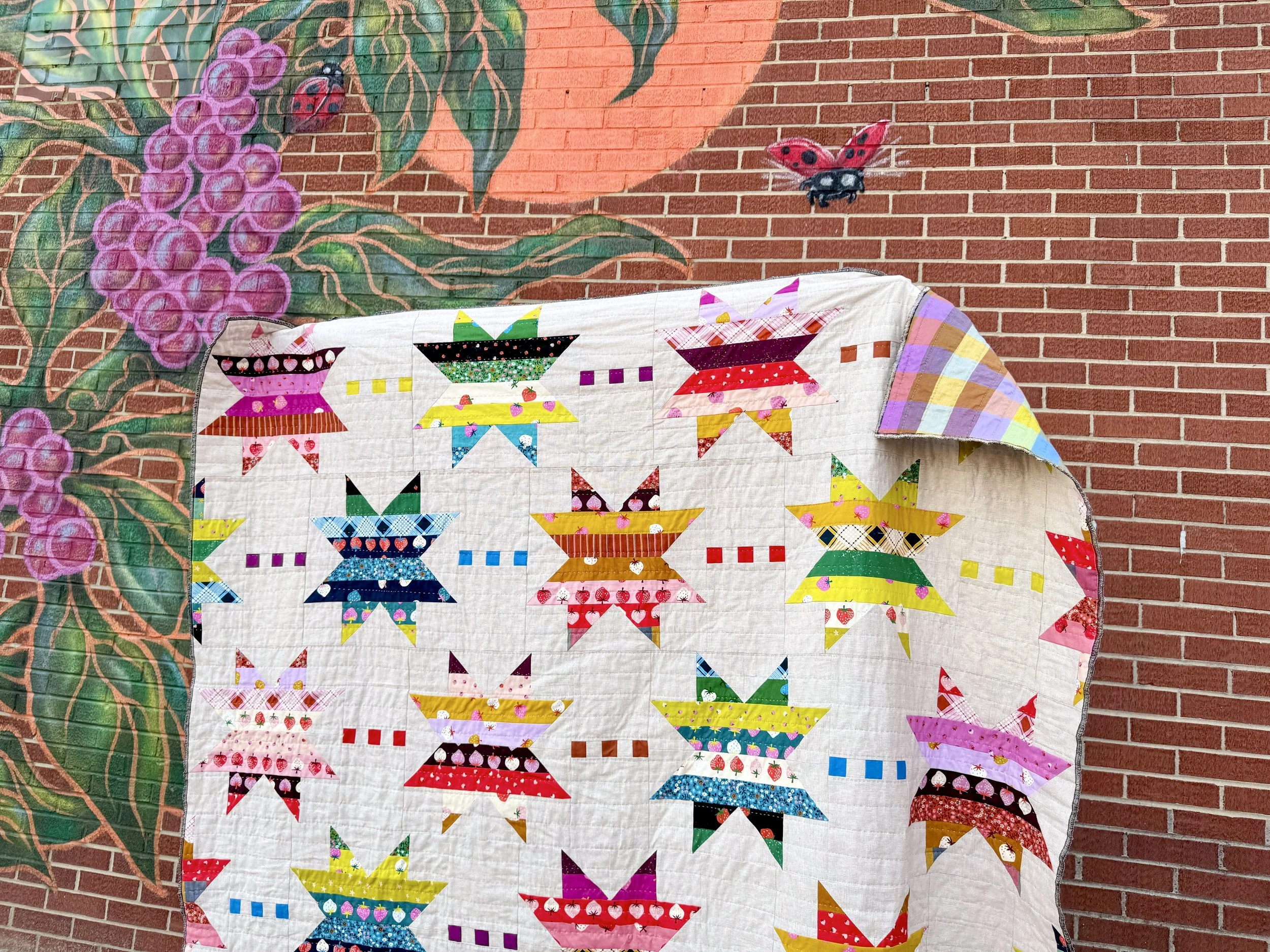 Spaced Out Star Quilt pattern test: Bright Strawberry Version – La ...
