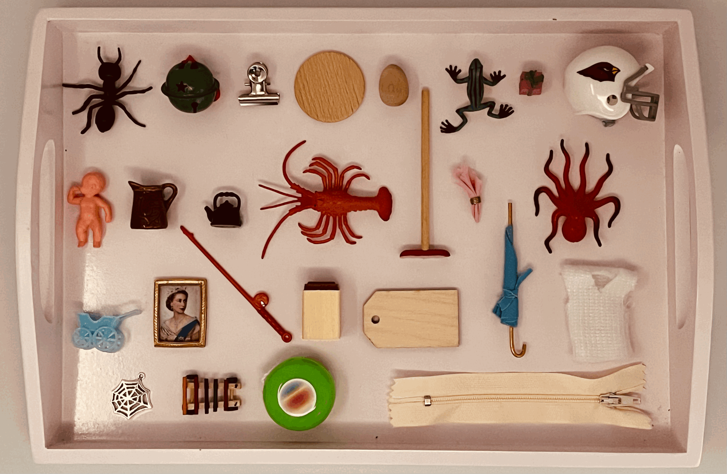 Phonics objects — Montessori Enterprises