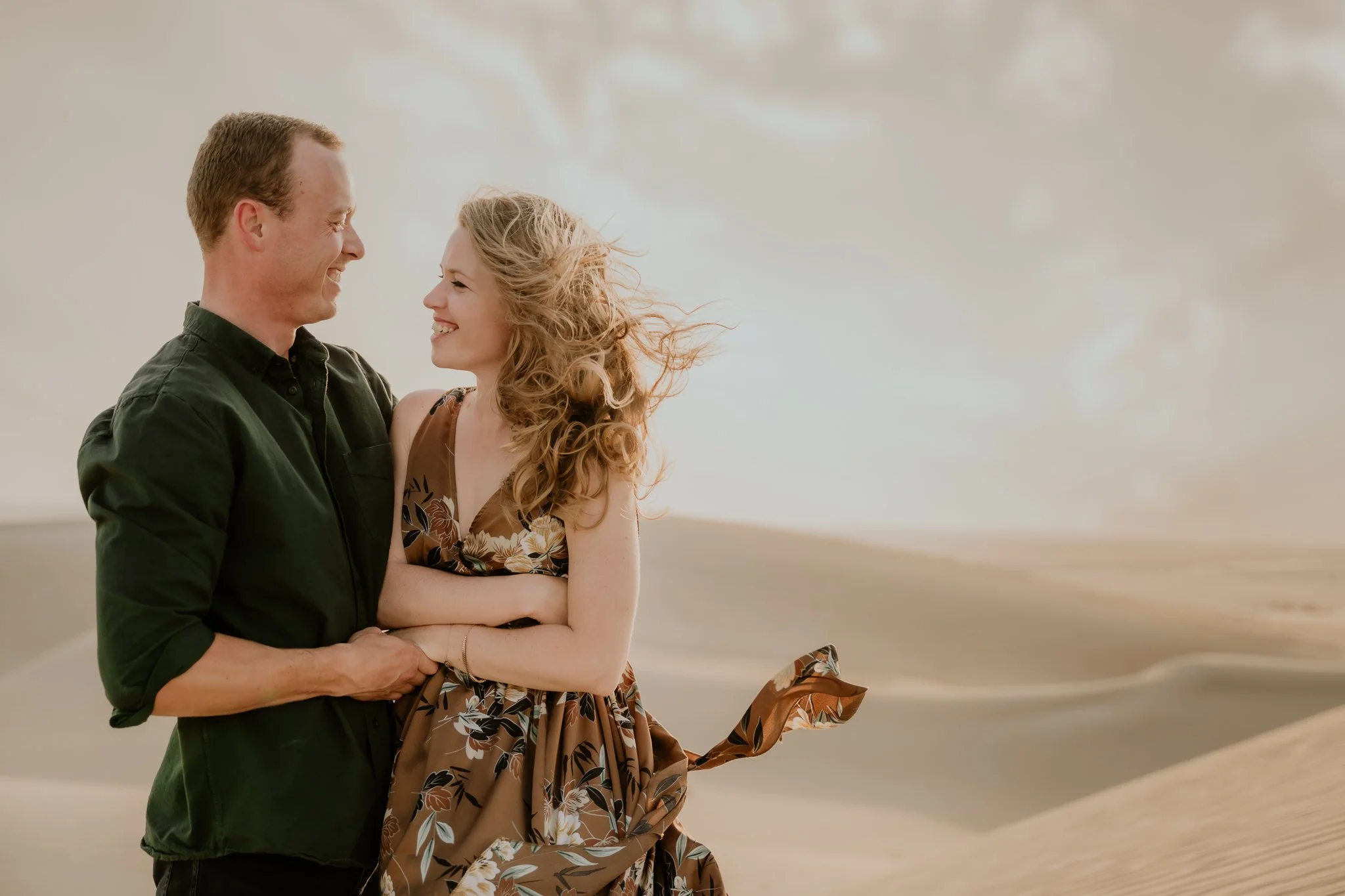 Engagement Photos in Saudi Arabia | with Engagement Photographer ...
