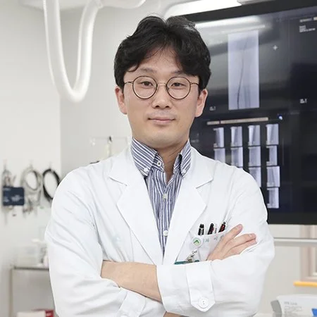 People — Hwang Laboratory