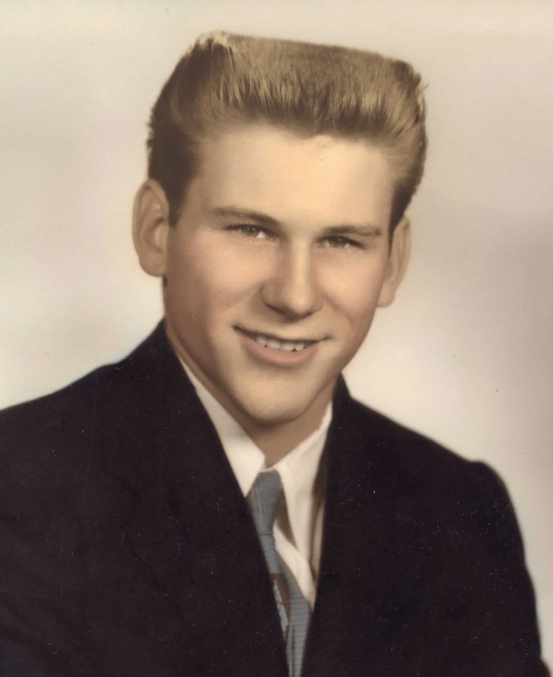 Larry E. Nunn — Fraker Funeral Home, Inc.