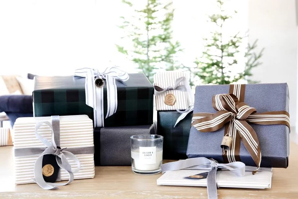 Gift Wrapping Guide — Gwinn Road