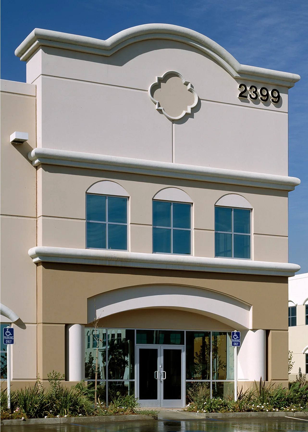Buena Vista Business Center — GAA Architects