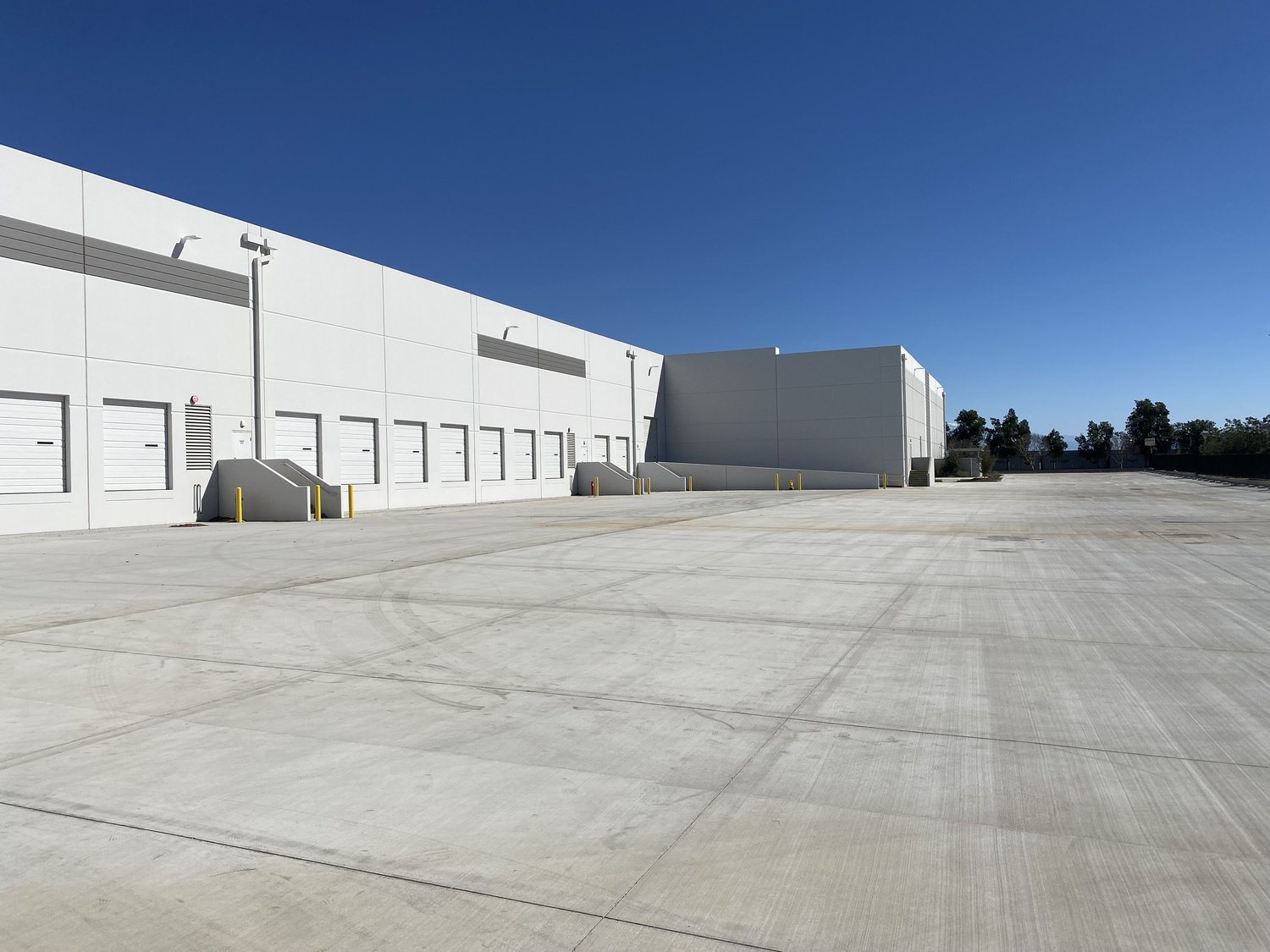 Airport Drive Warehouse — GAA Architects