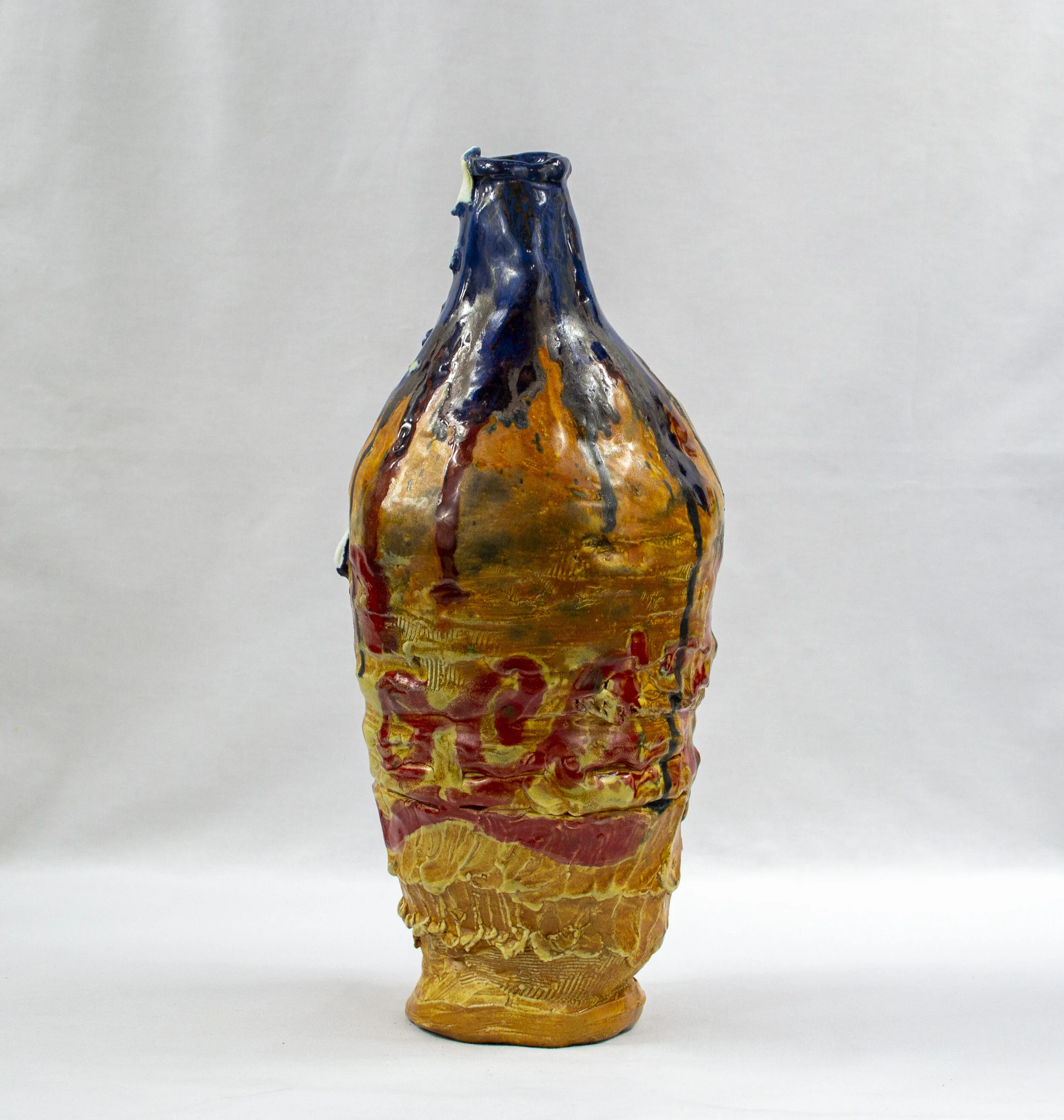 Burial Jars (stills) — RENIEL DEL ROSARIO