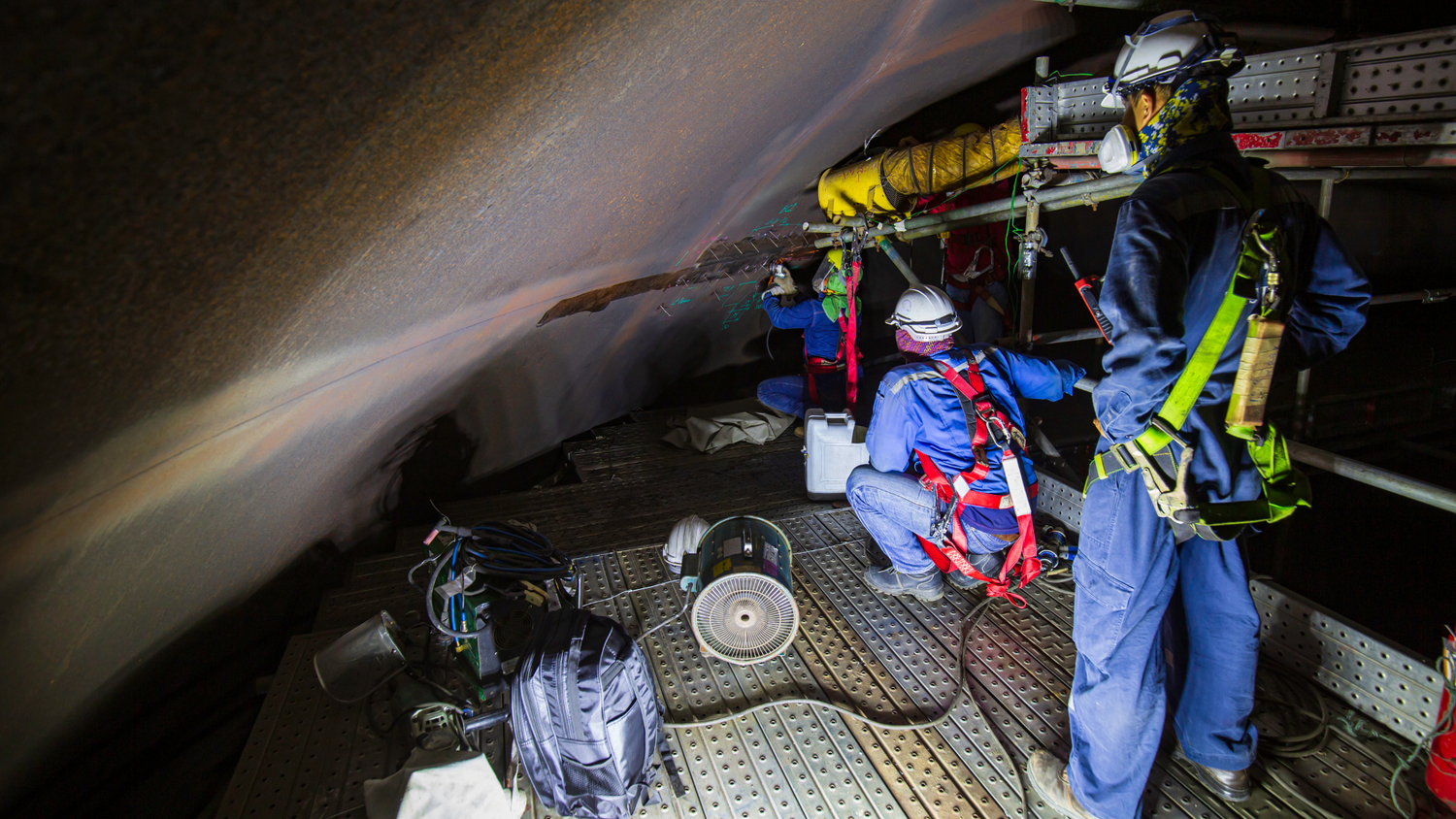 Pros and Cons of In-House Versus Third-Party Confined Space Rescue ...