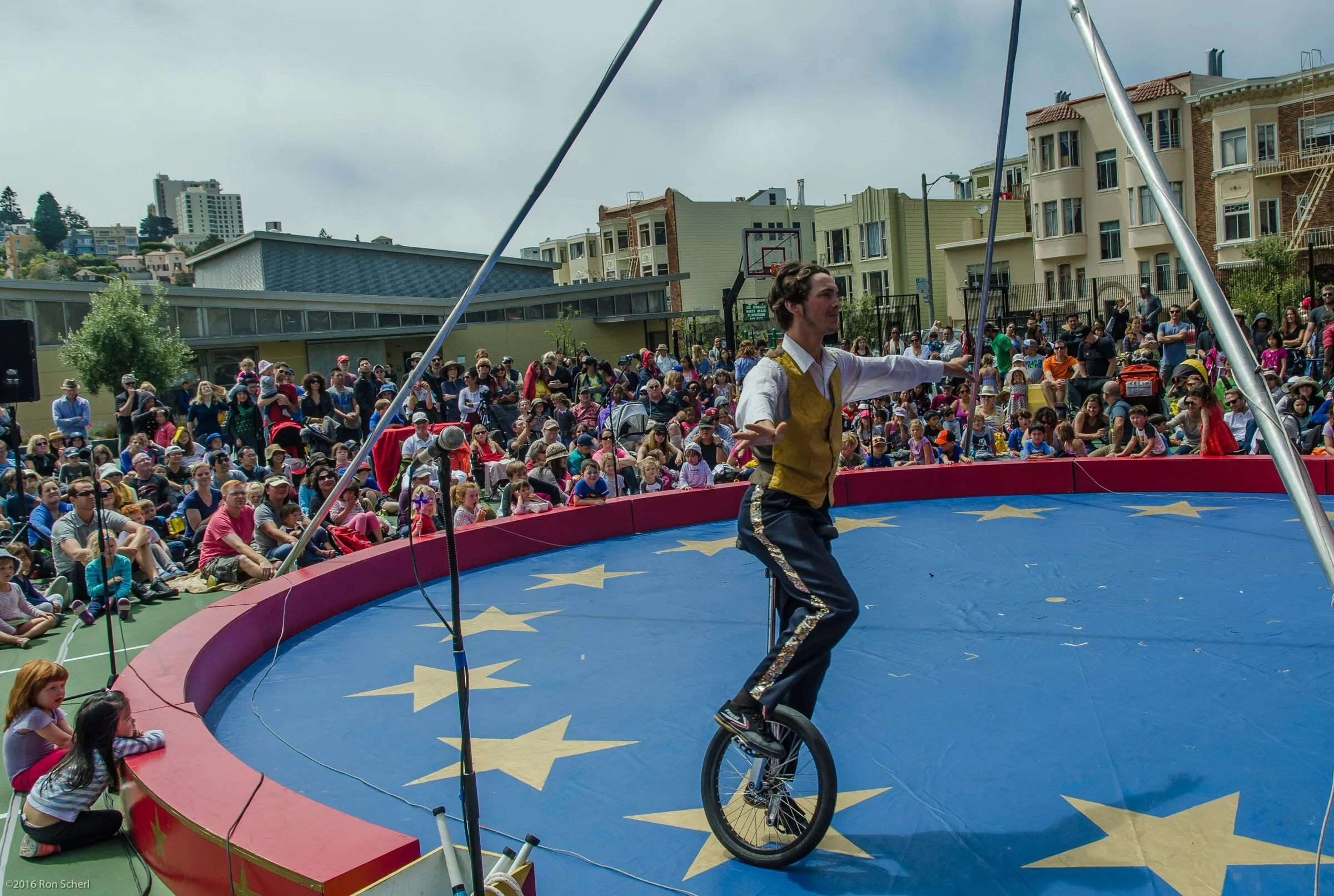 About — Circus Bella