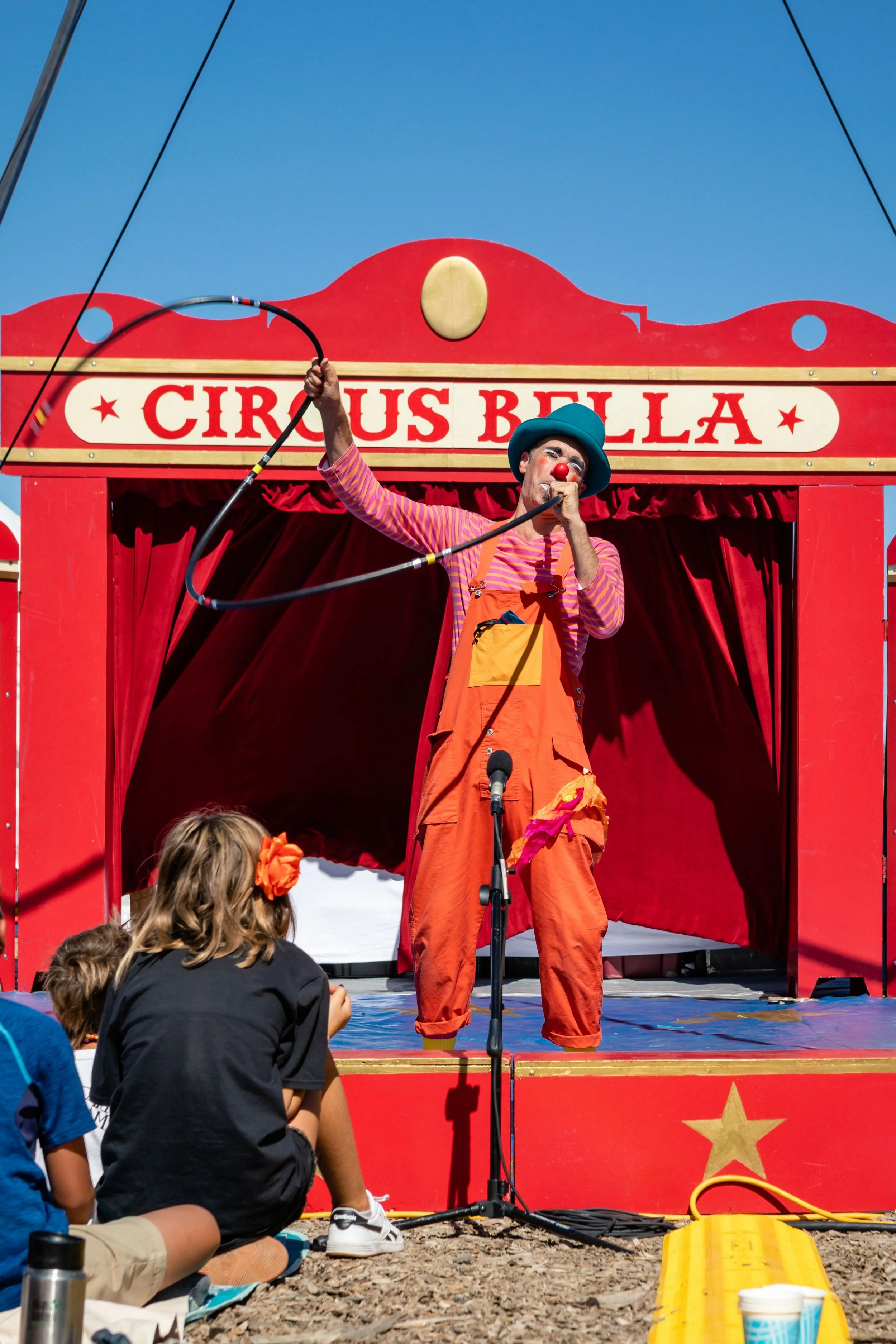 Press Photos - CIP — Circus Bella
