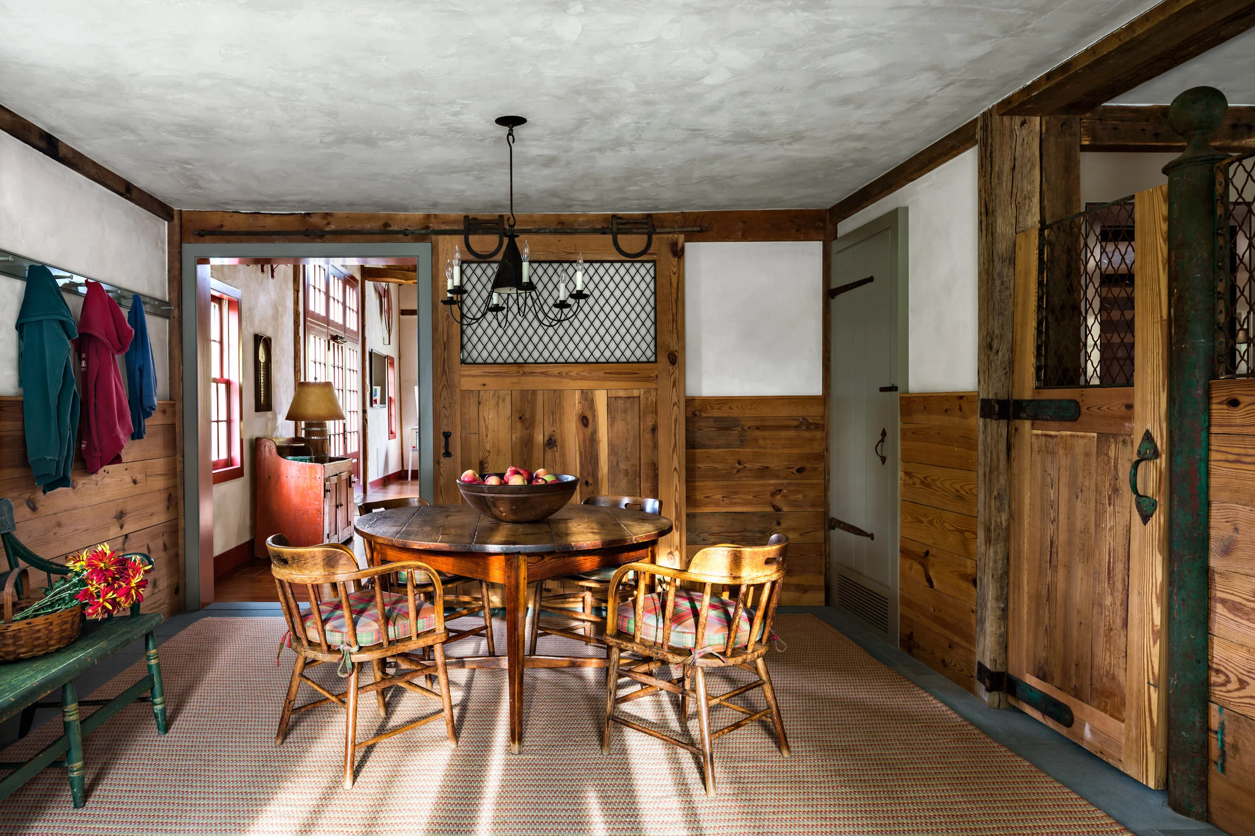 Entertainment Barn — Haver and Skolnick Architects