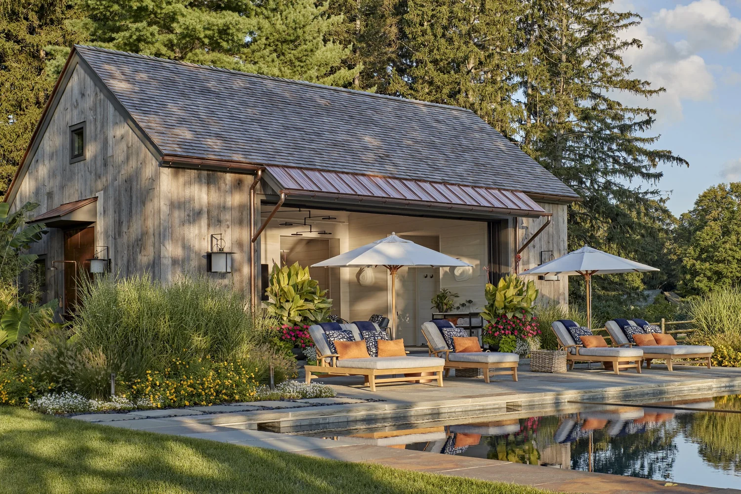 Modern Pool House Designs