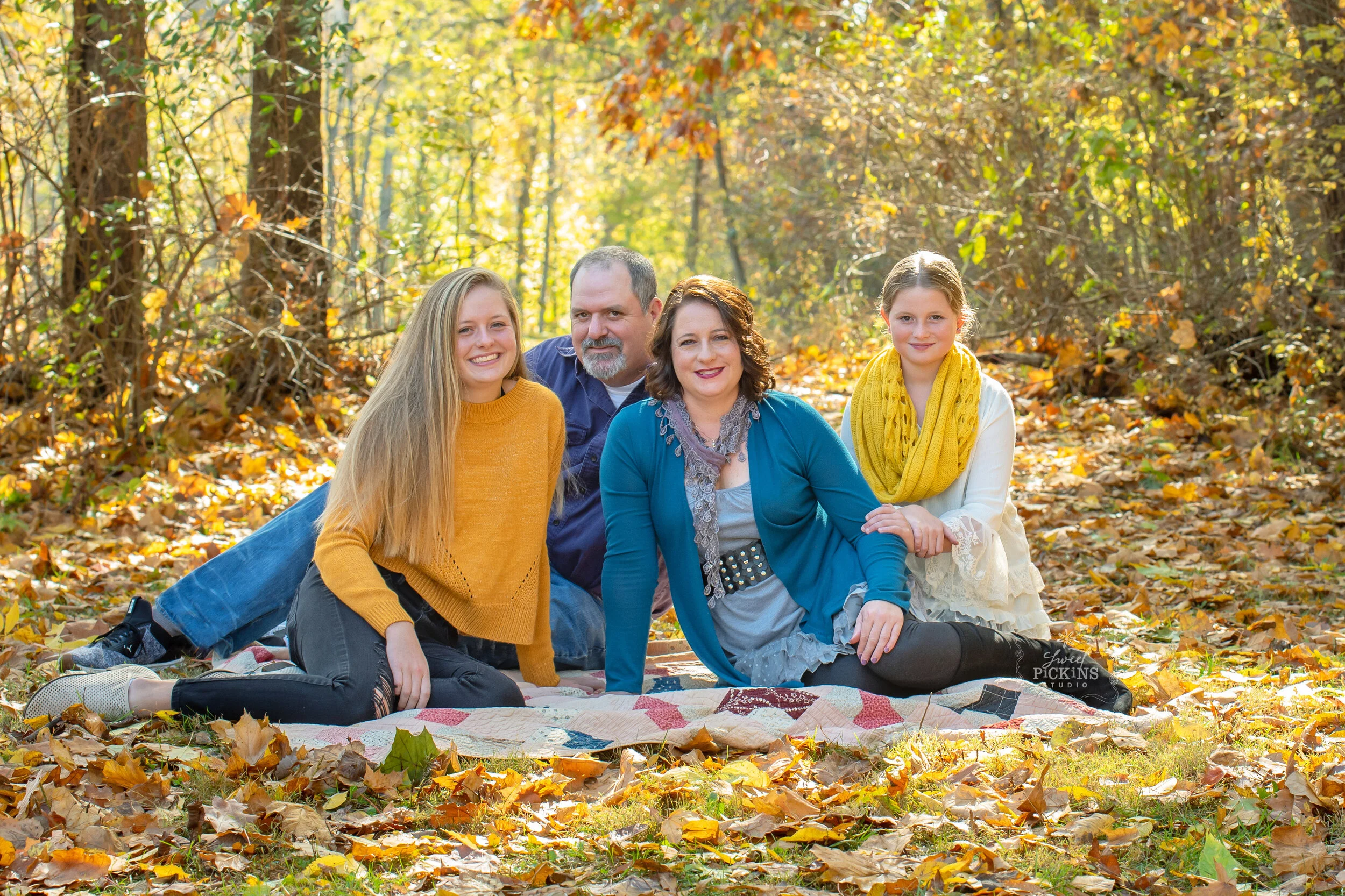 Fall Family Session in the Woods — Sweet Pickins Studio Photography ...