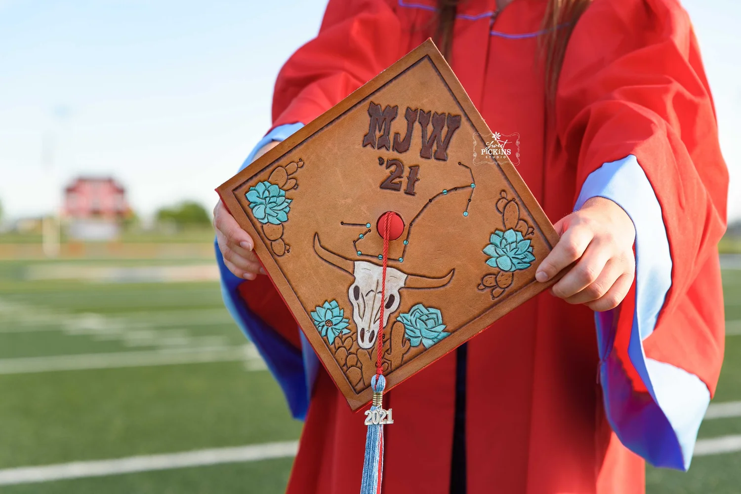 High School Senior Graduation Cap & Gown Photography — Sweet Pickins ...