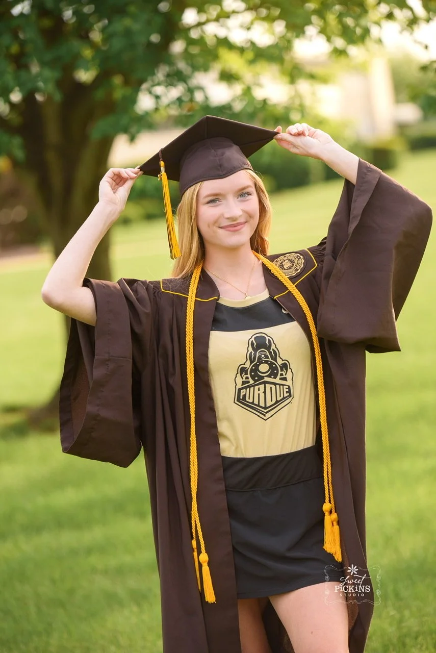 Speedway, Indiana Graduation Cap & Gown Photography — Sweet Pickins ...