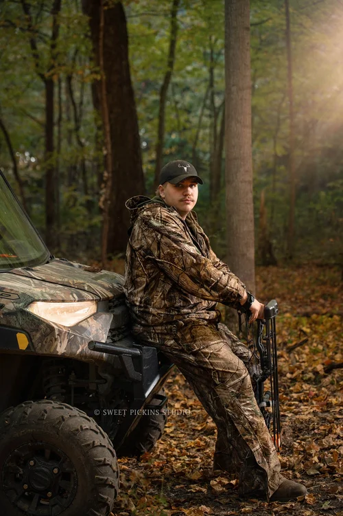 Peru, Indiana Deer Hunting Senior Photography in Fall — Sweet Pickins ...